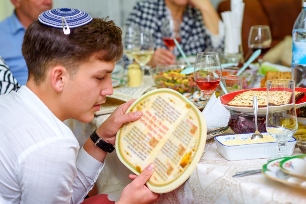 Purim Jokes, Riddles, and Memes - Jewish Resources